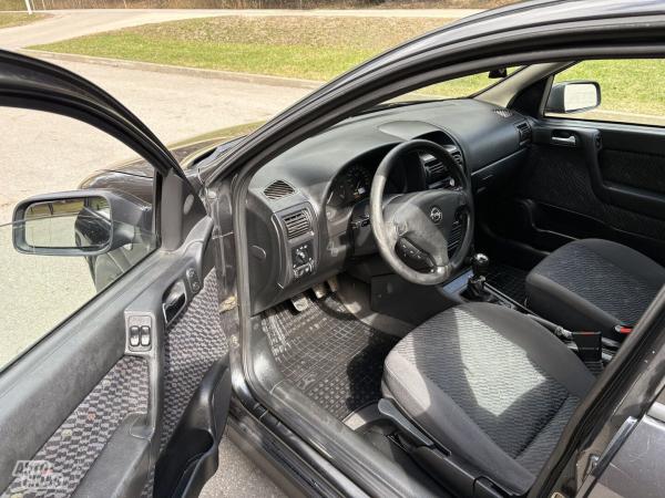 Melns Opel Astra 2002 Anykščiai, ar dzinēja tilpumu 1.70 L un nobraukumu 311 tūkst. km par 780 €, foto 8 vietnē AUTOMOTO.COM.LV