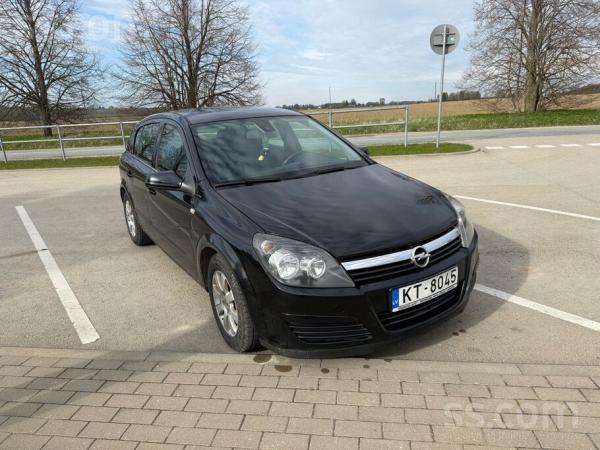 Melns Opel Astra 2004 Limbaži, ar dzinēja tilpumu 1.70 L un nobraukumu 300 tūkst. km par 950 €, foto 3 vietnē AUTOMOTO.COM.LV