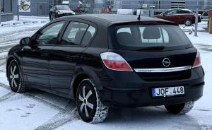 Melns Opel Astra 2005 Viļņa, ar dzinēja tilpumu 1.69 L un nobraukumu 252 tūkst. km par 999 €, foto 3 vietnē AUTOMOTO.COM.LV