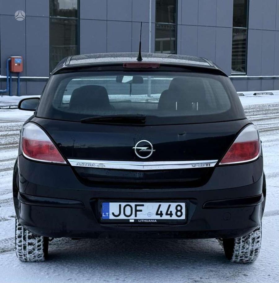 Melns Opel Astra 2005 Viļņa, ar dzinēja tilpumu 1.69 L un nobraukumu 252 tūkst. km par 999 €, foto 4 vietnē AUTOMOTO.COM.LV