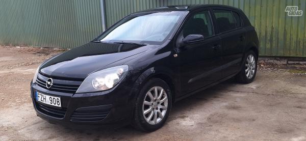 Melns Opel Astra 2005 Šilutė, ar dzinēja tilpumu 1.70 L un nobraukumu 355 tūkst. km par 1250 €, foto 1 vietnē AUTOMOTO.COM.LV