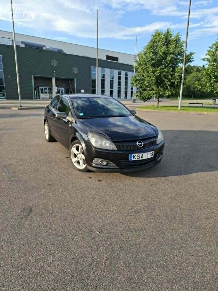 Melns Opel Astra 2005 Utena, ar dzinēja tilpumu 1.70 L un nobraukumu 253 tūkst. km par 911 €, foto 1 vietnē AUTOMOTO.COM.LV