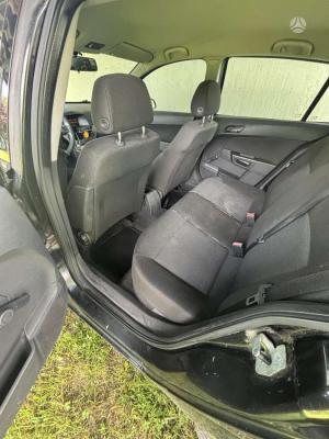 Black Opel Astra 2005 in Utena, with an engine capacity of 1.69 L and mileage of 440 thousand km for 750 €, photo 7 on AUTOMOTO.COM.LV
