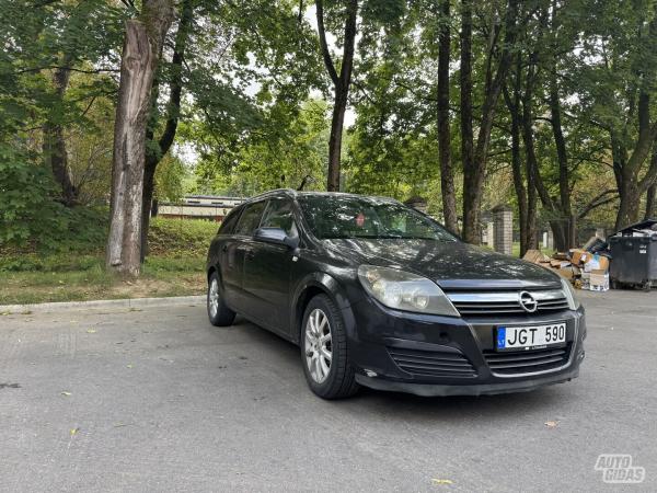 Melns Opel Astra 2005 Viļņa, ar dzinēja tilpumu 1.90 L un nobraukumu 336 tūkst. km par 1160 €, foto 3 vietnē AUTOMOTO.COM.LV