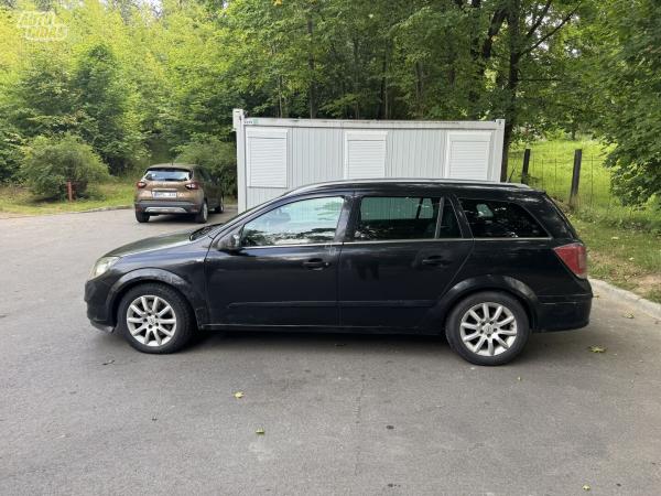 Melns Opel Astra 2005 Viļņa, ar dzinēja tilpumu 1.90 L un nobraukumu 336 tūkst. km par 1160 €, foto 5 vietnē AUTOMOTO.COM.LV