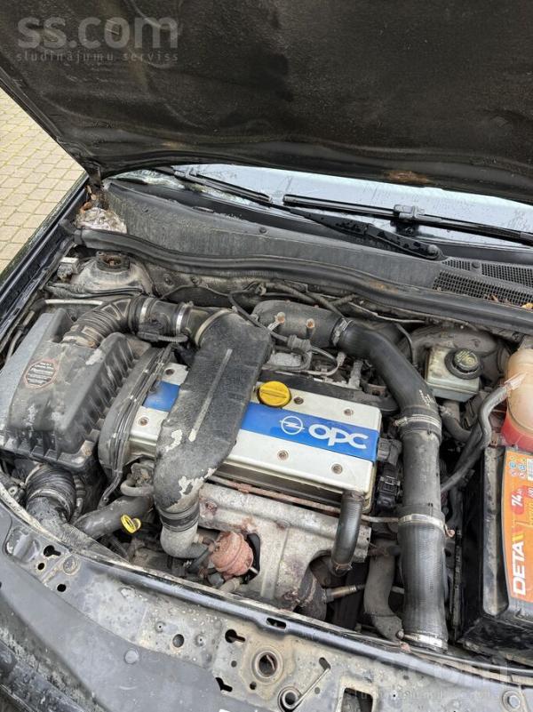 Black Opel Astra 2005 in Riga, with an engine capacity of 2.00 L and mileage of 250 thousand km for 850 €, photo 9 on AUTOMOTO.COM.LV