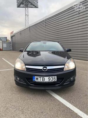 Melns Opel Astra 2006 Kauņa, ar dzinēja tilpumu 1.80 L un nobraukumu 220 tūkst. km par 1400 €, foto 2 vietnē AUTOMOTO.COM.LV