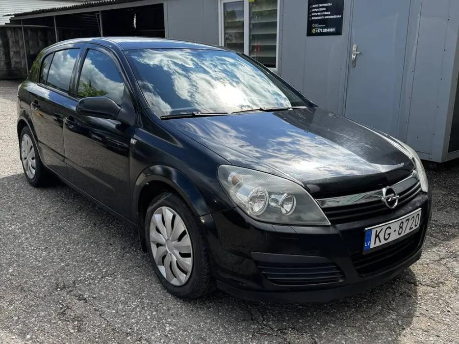 Melns Opel Astra 2006 Daugavpils, ar dzinēja tilpumu 1.90 L un nobraukumu 290 tūkst. km par 1890 €, foto 1 vietnē AUTOMOTO.COM.LV
