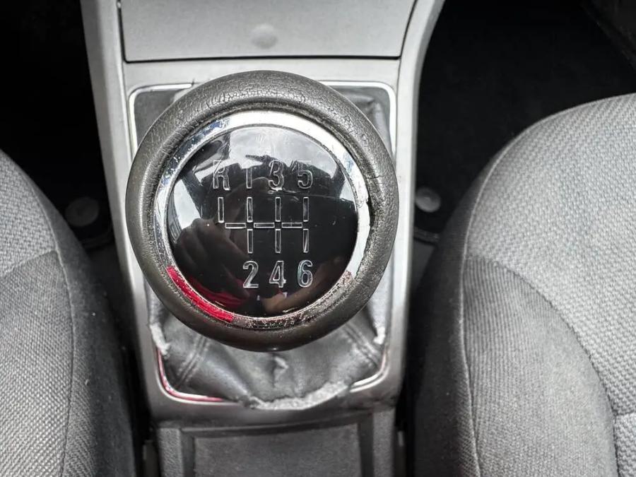Melns Opel Astra 2006 Daugavpils, ar dzinēja tilpumu 1.90 L un nobraukumu 290 tūkst. km par 1890 €, foto 15 vietnē AUTOMOTO.COM.LV