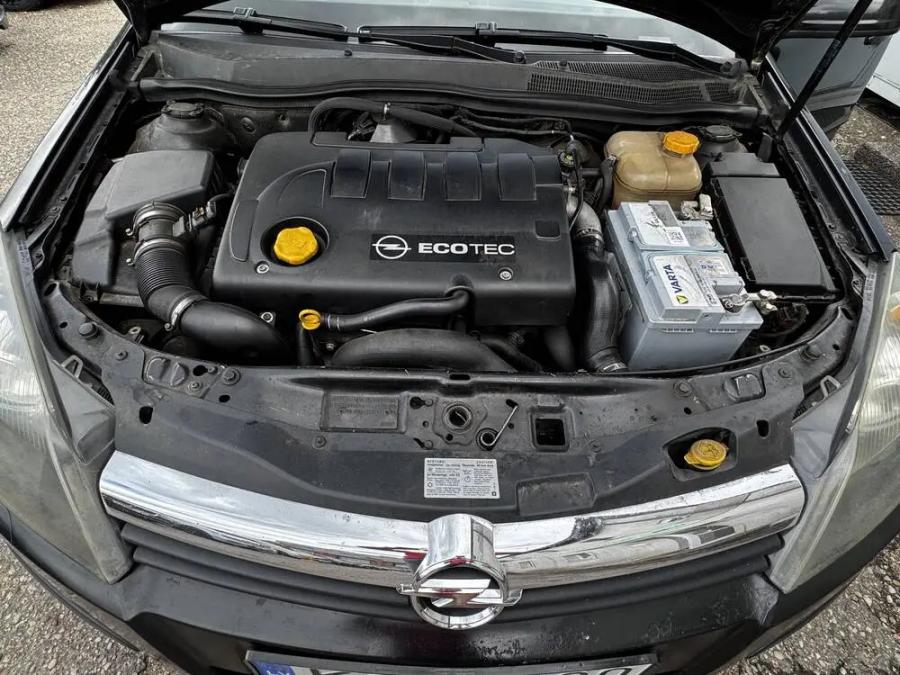 Melns Opel Astra 2006 Daugavpils, ar dzinēja tilpumu 1.90 L un nobraukumu 290 tūkst. km par 1890 €, foto 20 vietnē AUTOMOTO.COM.LV