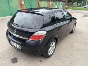 Melns Opel Astra 2006 Klaipėda, ar dzinēja tilpumu 1.91 L un nobraukumu 320 tūkst. km par 1300 €, foto 6 vietnē AUTOMOTO.COM.LV
