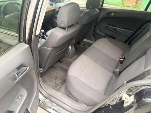 Melns Opel Astra 2006 Klaipėda, ar dzinēja tilpumu 1.91 L un nobraukumu 320 tūkst. km par 1300 €, foto 10 vietnē AUTOMOTO.COM.LV