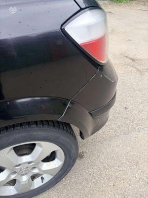 Melns Opel Astra 2006 Klaipėda, ar dzinēja tilpumu 1.91 L un nobraukumu 320 tūkst. km par 1300 €, foto 16 vietnē AUTOMOTO.COM.LV