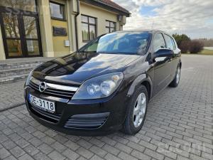 Black Opel Astra 2006 in Liepaja, with an engine capacity of 1.90 L and mileage of 334 thousand km for 2050 €, photo  on AUTOMOTO.COM.LV