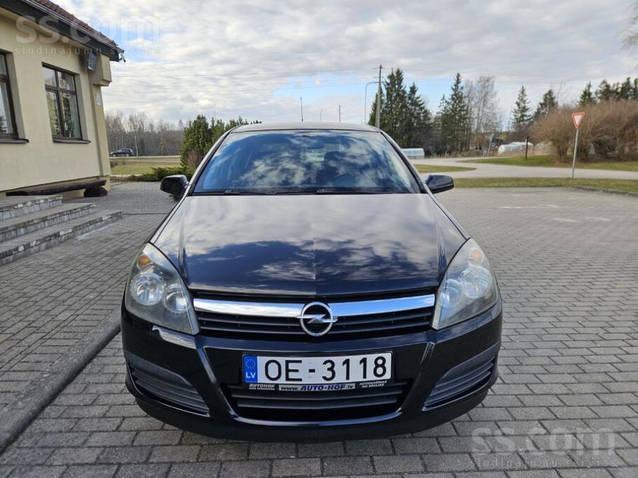 Melns Opel Astra 2006 Liepāja, ar dzinēja tilpumu 1.90 L un nobraukumu 334 tūkst. km par 2050 €, foto 3 vietnē AUTOMOTO.COM.LV