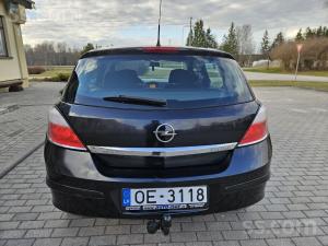 Melns Opel Astra 2006 Liepāja, ar dzinēja tilpumu 1.90 L un nobraukumu 334 tūkst. km par 2050 €, foto 8 vietnē AUTOMOTO.COM.LV