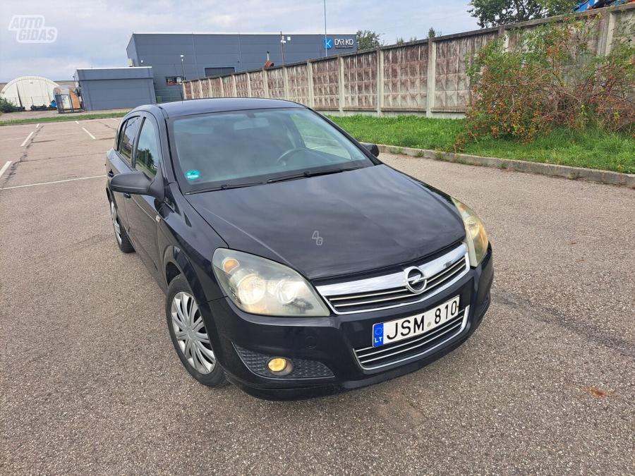Melns Opel Astra 2006 Kauņa, ar dzinēja tilpumu 1.90 L un nobraukumu 320 tūkst. km par 999 €, foto 4 vietnē AUTOMOTO.COM.LV