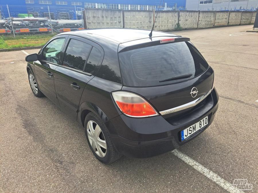 Melns Opel Astra 2006 Kauņa, ar dzinēja tilpumu 1.90 L un nobraukumu 320 tūkst. km par 999 €, foto 9 vietnē AUTOMOTO.COM.LV
