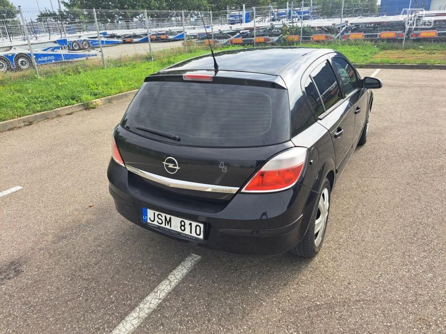 Melns Opel Astra 2006 Kauņa, ar dzinēja tilpumu 1.90 L un nobraukumu 320 tūkst. km par 999 €, foto 10 vietnē AUTOMOTO.COM.LV