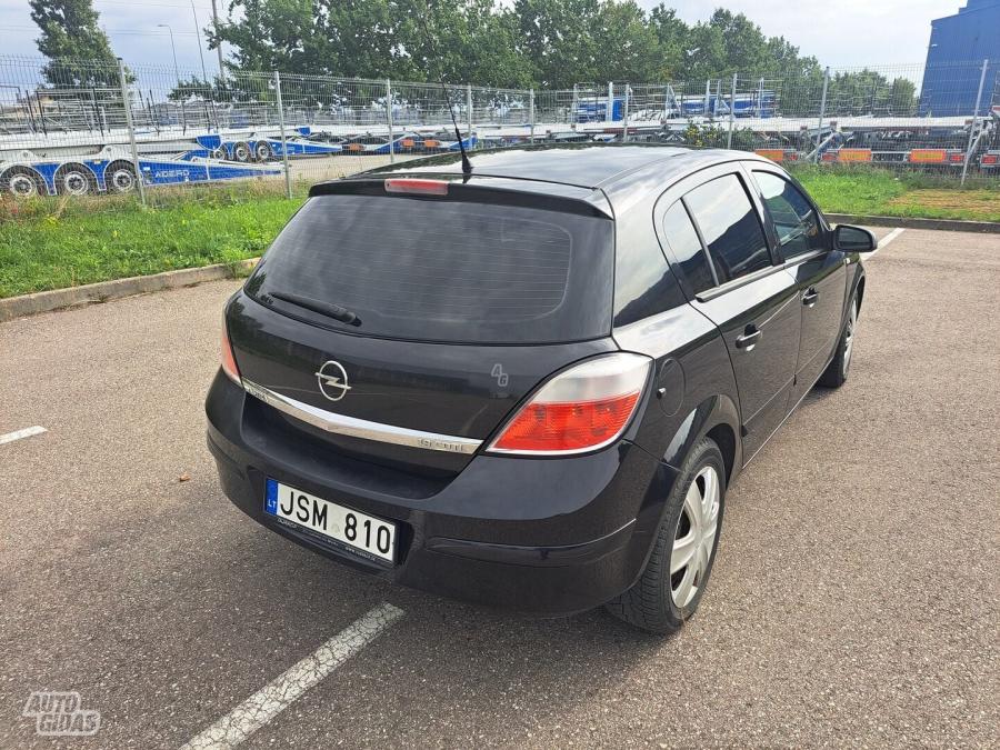Melns Opel Astra 2006 Kauņa, ar dzinēja tilpumu 1.90 L un nobraukumu 320 tūkst. km par 999 €, foto 11 vietnē AUTOMOTO.COM.LV