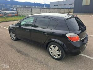 Melns Opel Astra 2006 Kauņa, ar dzinēja tilpumu 1.90 L un nobraukumu 320 tūkst. km par 999 €, foto 12 vietnē AUTOMOTO.COM.LV