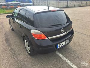 Melns Opel Astra 2006 Kauņa, ar dzinēja tilpumu 1.90 L un nobraukumu 320 tūkst. km par 999 €, foto 13 vietnē AUTOMOTO.COM.LV