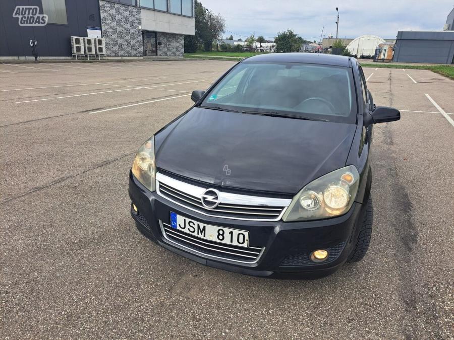 Melns Opel Astra 2006 Kauņa, ar dzinēja tilpumu 1.90 L un nobraukumu 320 tūkst. km par 999 €, foto 17 vietnē AUTOMOTO.COM.LV