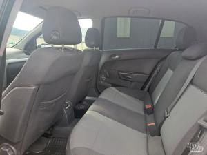 Melns Opel Astra 2006 Kauņa, ar dzinēja tilpumu 1.90 L un nobraukumu 320 tūkst. km par 999 €, foto 24 vietnē AUTOMOTO.COM.LV
