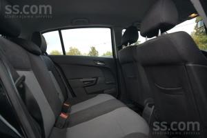 Black Opel Astra 2006 in Riga, with an engine capacity of 1.60 L and mileage of 160 thousand km for 3790 €, photo 16 on AUTOMOTO.COM.LV