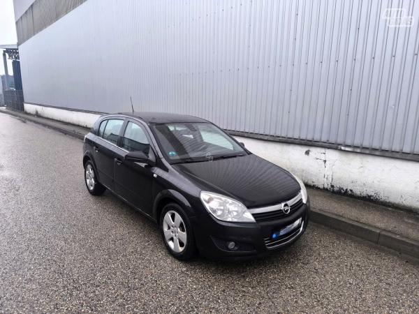 Melns Opel Astra 2007 Kauņa, ar dzinēja tilpumu 1.80 L un nobraukumu 193 tūkst. km par 2100 €, foto 10 vietnē AUTOMOTO.COM.LV
