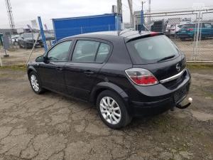 Melns Opel Astra 2007 Kauņa, ar dzinēja tilpumu 1.60 L un nobraukumu 262 tūkst. km par 1850 €, foto 6 vietnē AUTOMOTO.COM.LV