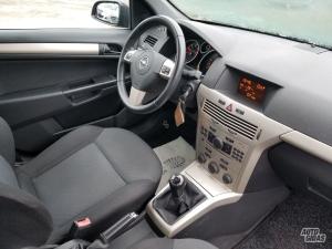 Melns Opel Astra 2007 Kauņa, ar dzinēja tilpumu 1.60 L un nobraukumu 262 tūkst. km par 1850 €, foto 9 vietnē AUTOMOTO.COM.LV