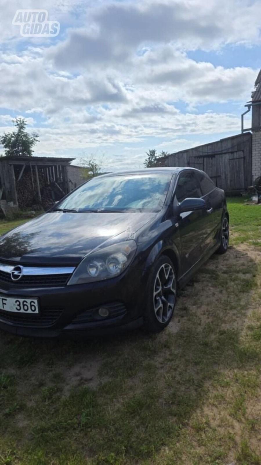 Black Opel Astra 2007 in Panevezys, with an engine capacity of 1.90 L and mileage of 357 thousand km for 1500 €, photo 18 on AUTOMOTO.COM.LV