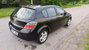 Melns Opel Astra 2007 Kauņa, ar dzinēja tilpumu 1.90 L un nobraukumu 258 tūkst. km par 2200 €, foto 5 vietnē AUTOMOTO.COM.LV