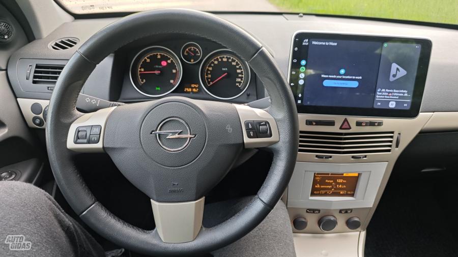 Melns Opel Astra 2007 Kauņa, ar dzinēja tilpumu 1.90 L un nobraukumu 258 tūkst. km par 2200 €, foto 15 vietnē AUTOMOTO.COM.LV