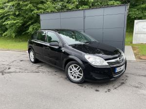 Black Opel Astra 2007 in Alytus, with an engine capacity of 1.70 L and mileage of 220 thousand km for 1150 €, photo 5 on AUTOMOTO.COM.LV