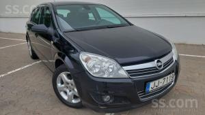 Black Opel Astra 2007 in Riga, with an engine capacity of 1.60 L and mileage of 239 thousand km for 1990 €, photo  on AUTOMOTO.COM.LV