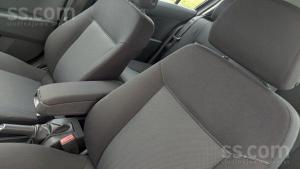 Melns Opel Astra 2007 Rīga, ar dzinēja tilpumu 1.60 L un nobraukumu 239 tūkst. km par 1990 €, foto 5 vietnē AUTOMOTO.COM.LV