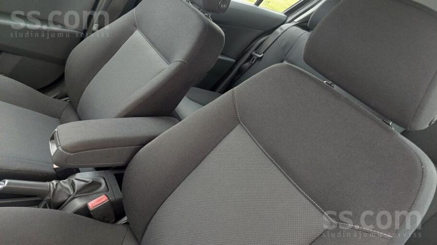 Melns Opel Astra 2007 Rīga, ar dzinēja tilpumu 1.60 L un nobraukumu 239 tūkst. km par 1990 €, foto 5 vietnē AUTOMOTO.COM.LV
