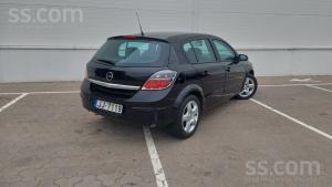 Melns Opel Astra 2007 Rīga, ar dzinēja tilpumu 1.60 L un nobraukumu 239 tūkst. km par 1990 €, foto 22 vietnē AUTOMOTO.COM.LV
