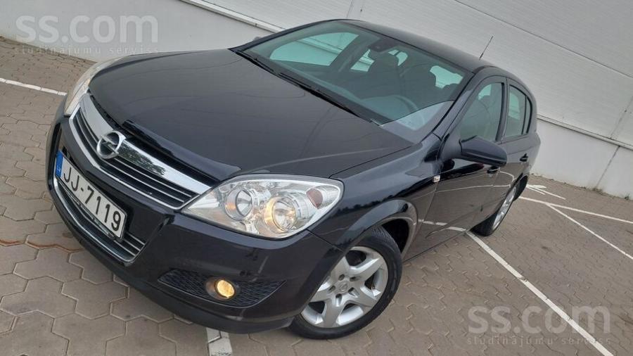 Melns Opel Astra 2007 Rīga, ar dzinēja tilpumu 1.60 L un nobraukumu 239 tūkst. km par 1990 €, foto 30 vietnē AUTOMOTO.COM.LV