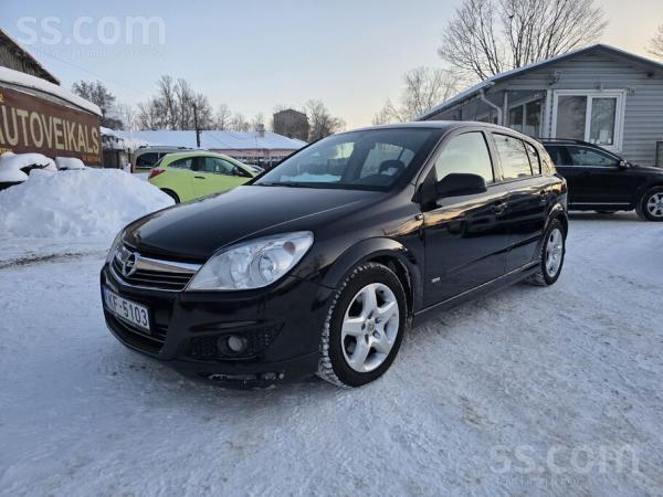 Melns Opel Astra 2008 Rēzekne, ar dzinēja tilpumu 1.90 L un nobraukumu 0 tūkst. km par 1650 €, foto 3 vietnē AUTOMOTO.COM.LV