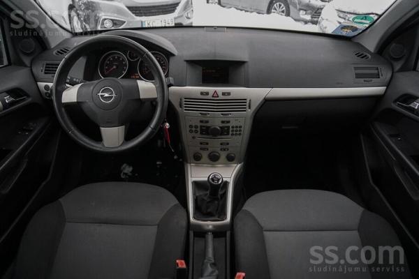Melns Opel Astra 2008 Rīga, ar dzinēja tilpumu 1.40 L un nobraukumu 235 tūkst. km par 3690 €, foto 8 vietnē AUTOMOTO.COM.LV