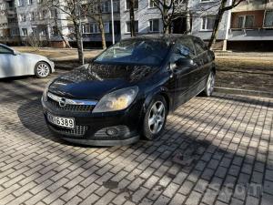 Черный Опель Астра 2008 в Рига, объемом двигателя 1.30 л и пробегом 273 тыс. км за 900 €, фото  на AUTOMOTO.COM.LV