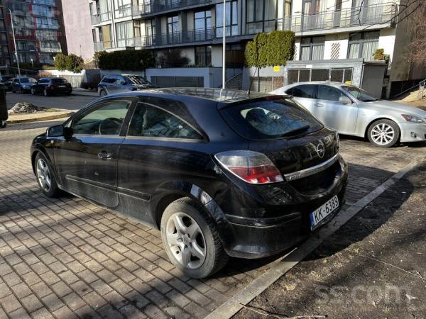 Melns Opel Astra 2008 Rīga, ar dzinēja tilpumu 1.30 L un nobraukumu 273 tūkst. km par 900 €, foto 3 vietnē AUTOMOTO.COM.LV