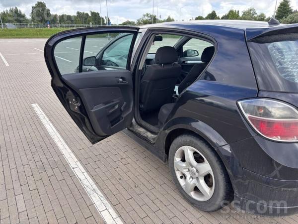 Melns Opel Astra 2008 Rēzekne, ar dzinēja tilpumu 1.90 L un nobraukumu 206 tūkst. km par 2500 €, foto 6 vietnē AUTOMOTO.COM.LV