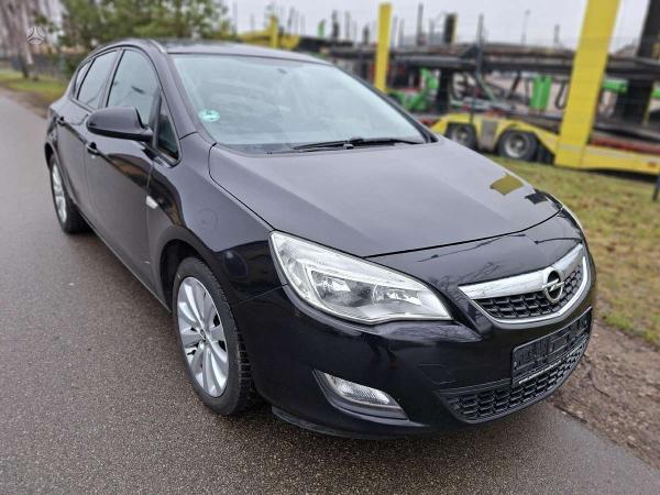 Melns Opel Astra 2009 Marijampole, ar dzinēja tilpumu 1.60 L un nobraukumu 250 tūkst. km par 2699 €, foto 1 vietnē AUTOMOTO.COM.LV