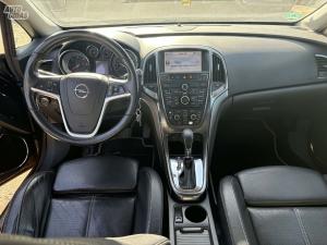 Black Opel Astra 2009 in Vilnius, with an engine capacity of 2.00 L and mileage of 274 thousand km for 3800 €, photo 7 on AUTOMOTO.COM.LV