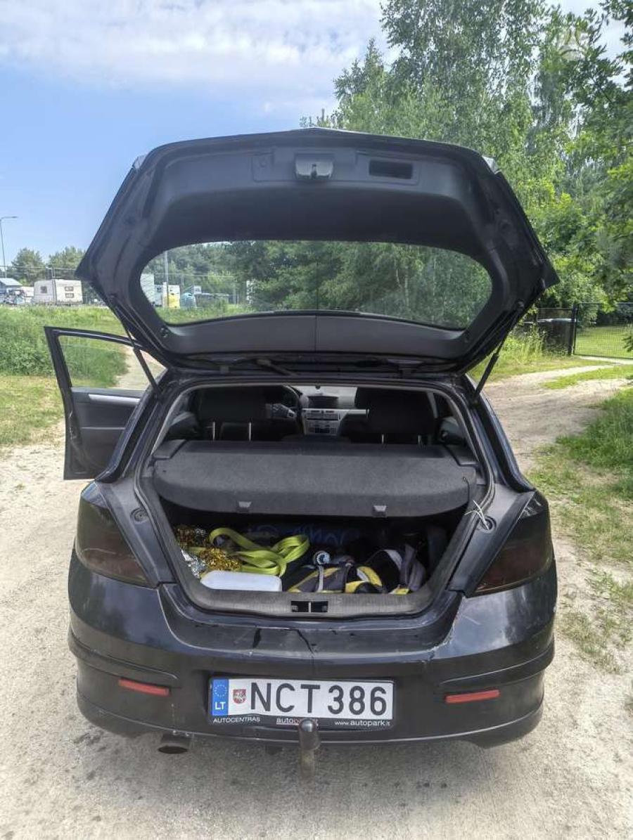 Melns Opel Astra 2009 Viļņa, ar dzinēja tilpumu 1.91 L un nobraukumu 240 tūkst. km par 700 €, foto 10 vietnē AUTOMOTO.COM.LV