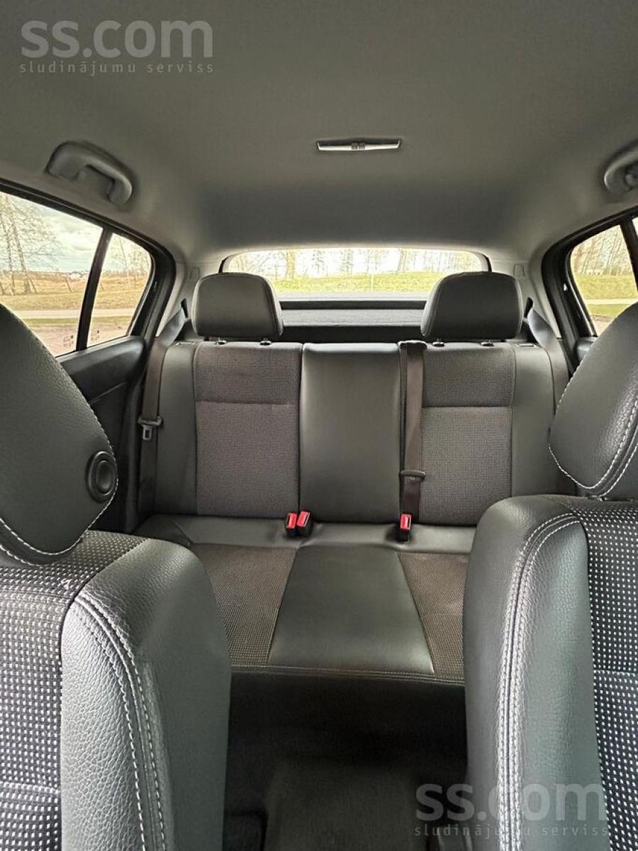 Melns Opel Astra 2009 Tukums, ar dzinēja tilpumu 1.90 L un nobraukumu 340 tūkst. km par 2200 €, foto 7 vietnē AUTOMOTO.COM.LV